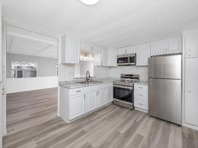 2 Br, 1 bath, Single Family 7001 142nd Ave N