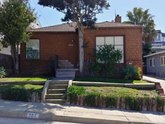 2 Br, 1 bath, Single Family 704 5th Street