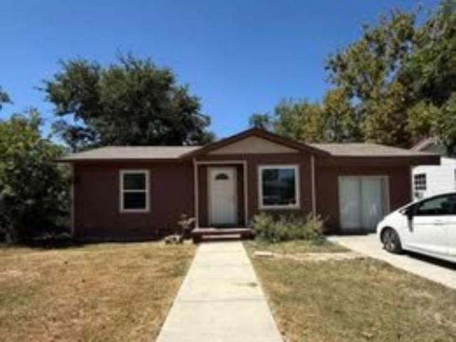 2 Br, 1 bath, Single Family 706 Mickan Street