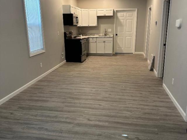 2 Br, 1 bath, Single Family 708 E Maryland St