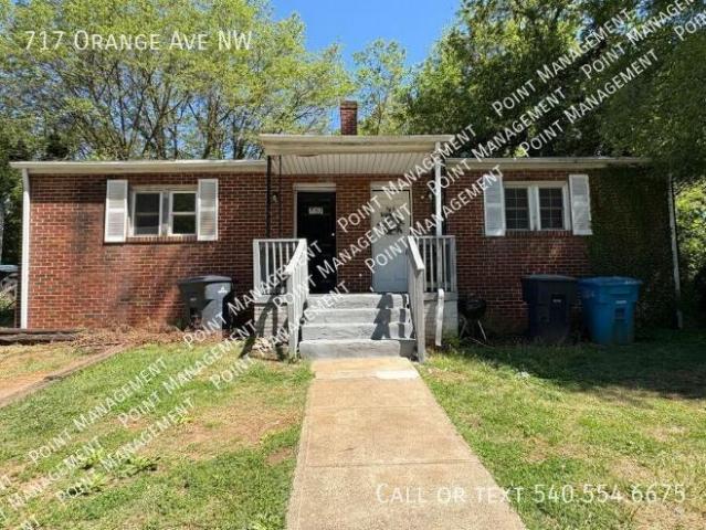 2 Br, 1 bath, Single Family 717 Orange Ave NW