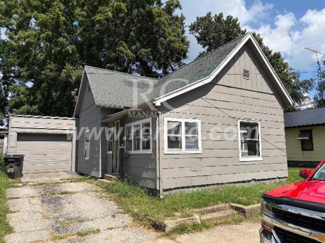 2 Br, 1 bath, Single Family 715 Woodbury