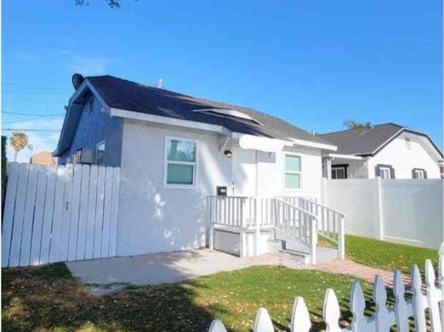 2 Br, 1 bath, Single Family 720 Cota Ave