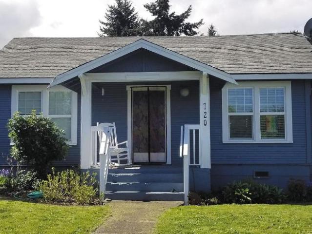 2 Br, 1 bath, Single Family 720 E 9th St