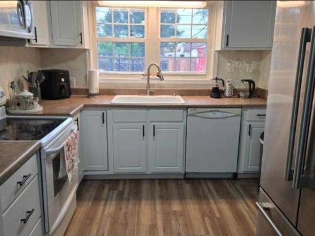 2 Br, 1 bath, Single Family 730 N Webster Ave