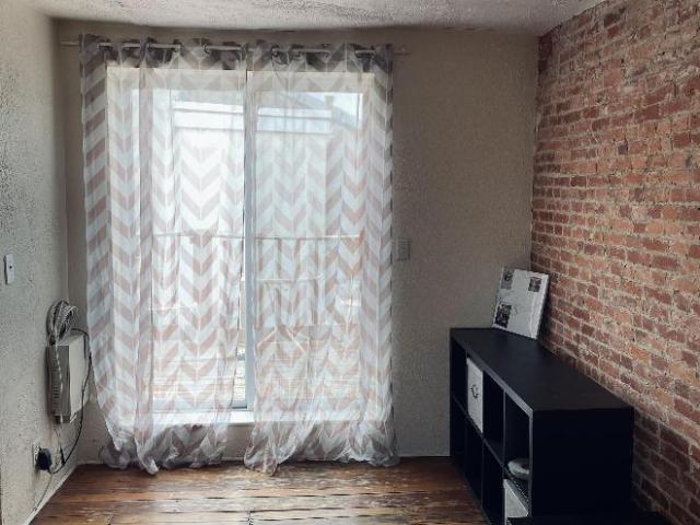 2 Br, 1 bath, Single Family 734 North Taylor Street