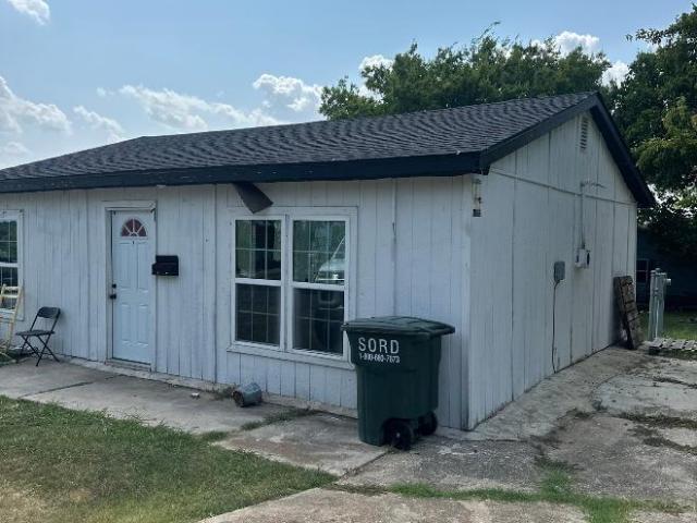 2 Br, 1 bath, Single Family 7 North Kemp St