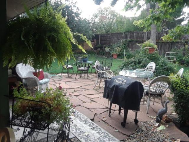 2 Br, 1 bath, Single Family 8488 W 75th Way