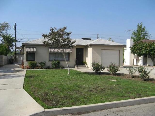 2 Br, 1 bath, Single Family 8556 Kempster Ave