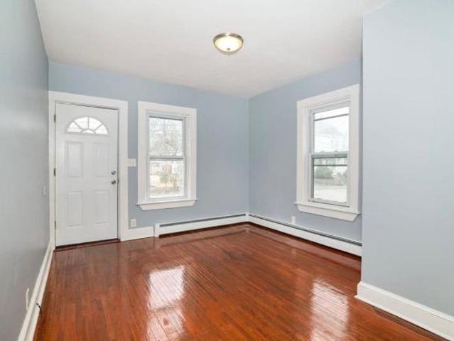 2 Br, 1 bath, Single Family 85 Gilbert Street