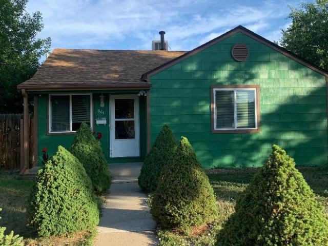 2 Br, 1 bath, Single Family 861 Newark St