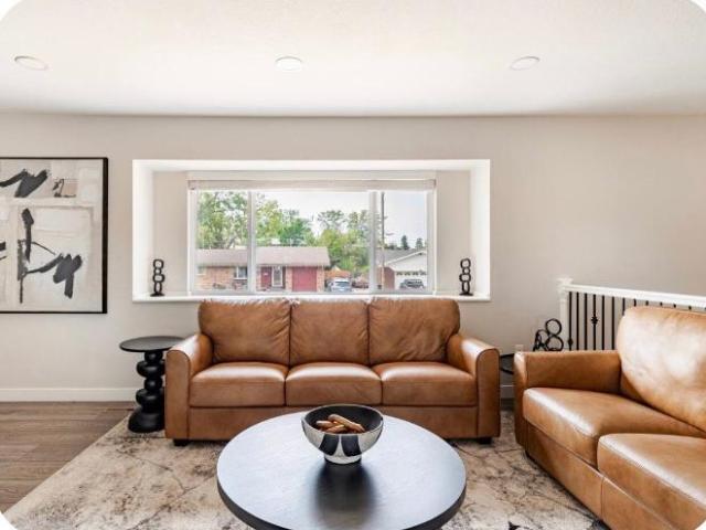 2 Br, 1 bath, Single Family 869 Douglas Dr