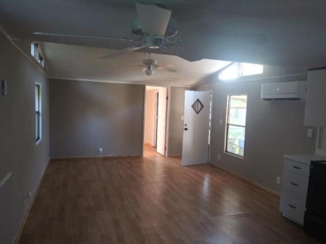 2 Br, 1 bath, Single Family 8808 W Millpoint Rd
