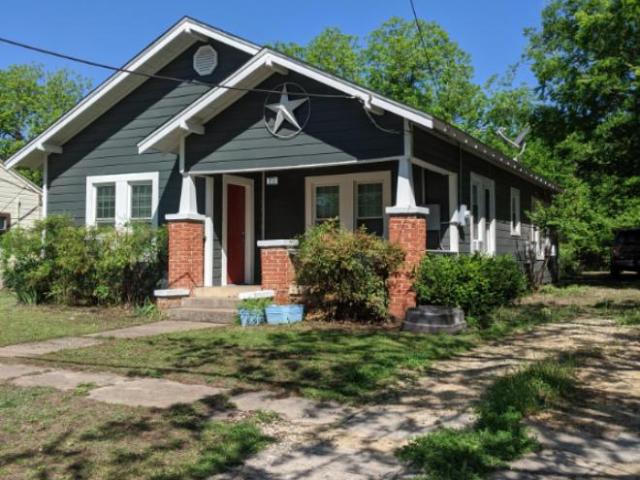 2 Br, 1 bath, Single Family 885 W Long