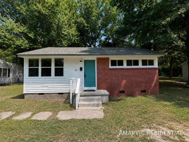 2 Br, 1 bath, Single Family 807 Candlewood Dr