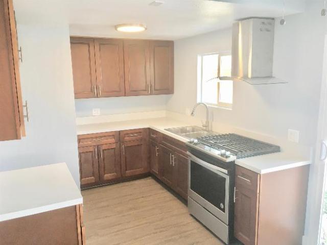 2 Br, 1 bath, Single Family 807A Date Street