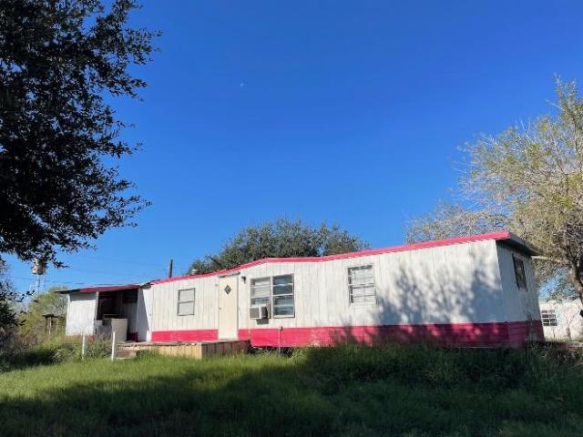 2 Br, 1 bath, Single Family 80 San Antonio Street
