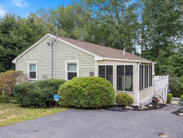 2 Br, 1 bath, Single Family 80 Wells Highland Drive