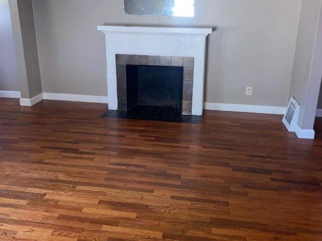 2 Br, 1 bath, Single Family 811 Park St