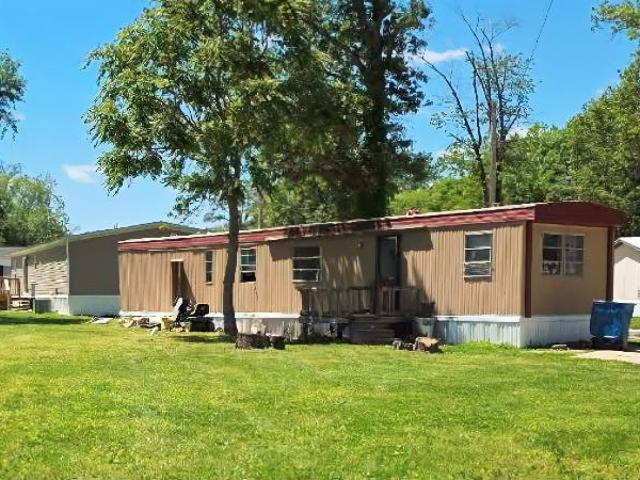 2 Br, 1 bath, Single Family 81 Deerwood Park