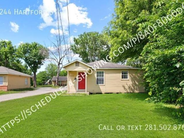 2 Br, 1 bath, Single Family 8244 Hartford St