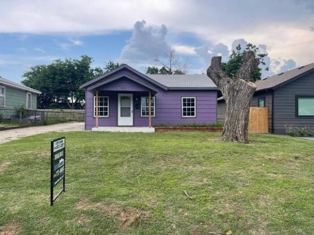2 Br, 1 bath, Single Family 824 Northwest 45th Street