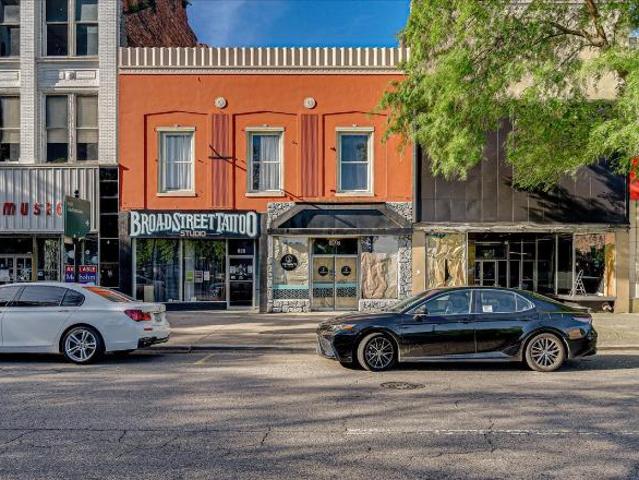 2 Br, 1 bath, Single Family 828 Broad Street