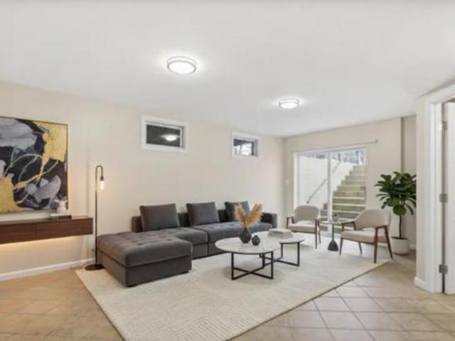 2 Br, 1 bath, Single Family 8310 Rolling Road