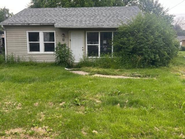 2 Br, 1 bath, Single Family 8 Helen Ct