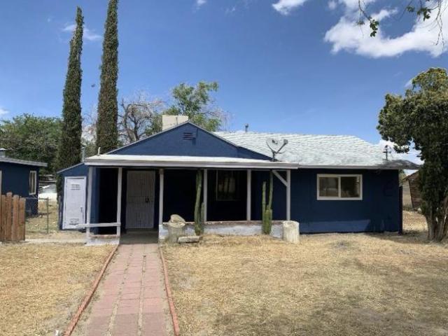 2 Br, 1 bath, Single Family 9531 E Ave T 12