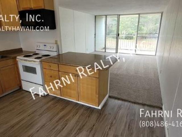 2 Br, 1 bath, Single Family 95 009 Waikalani Dr
