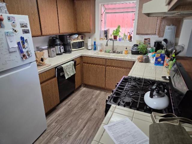 2 Br, 1 bath, Single Family 963 Skyline Dr