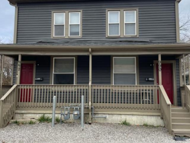 2 Br, 1 bath, Single Family 990 N 9th St