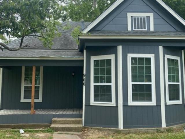 2 Br, 1 bath, Single Family 900 West Morgan Street