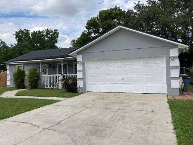 2 Br, 1 bath, Single Family 907 Lacey Oaks Court