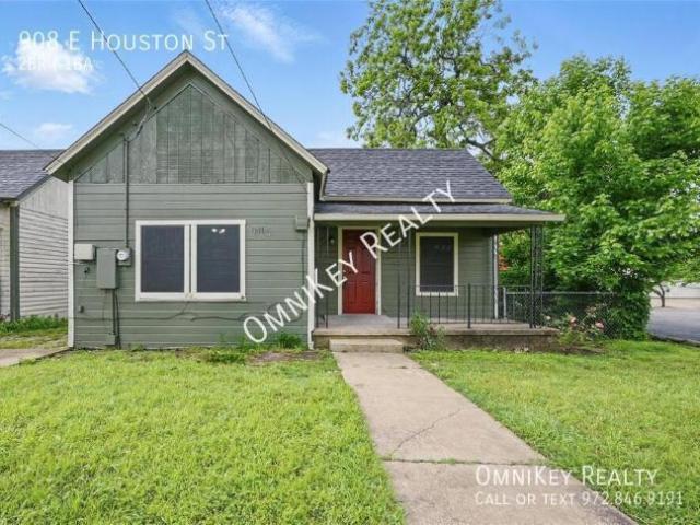 2 Br, 1 bath, Single Family 908 E Houston St
