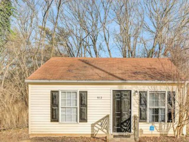 2 Br, 1 bath, Single Family 912 Kyle Ave