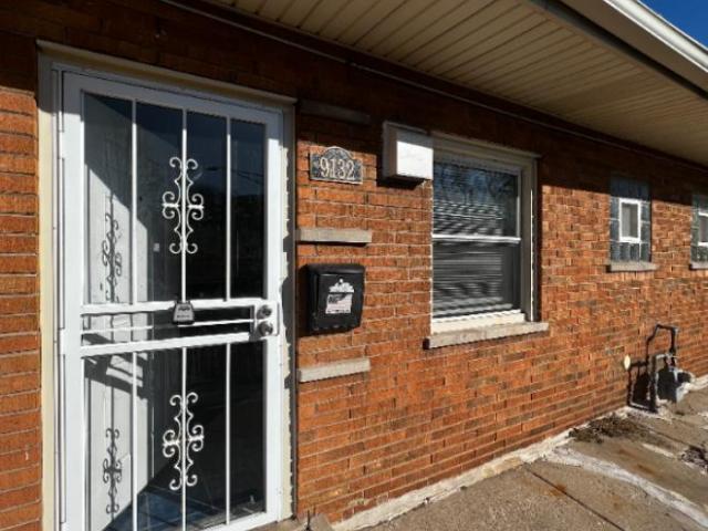 2 Br, 1 bath, Single Family 9136 S Anthony Ave