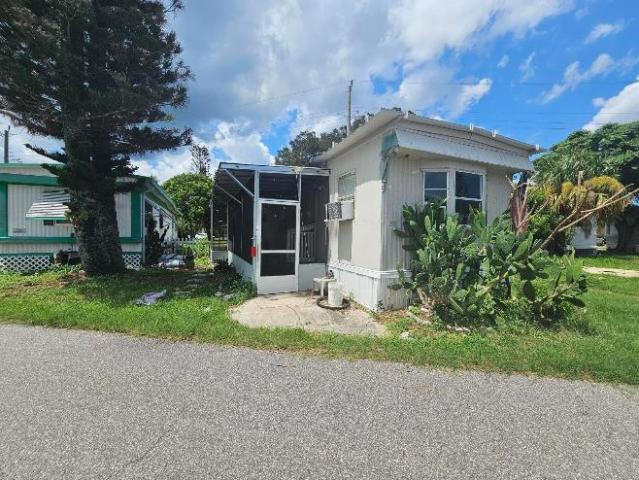 2 Br, 1 bath, Single Family 920 Boardwalk Ln