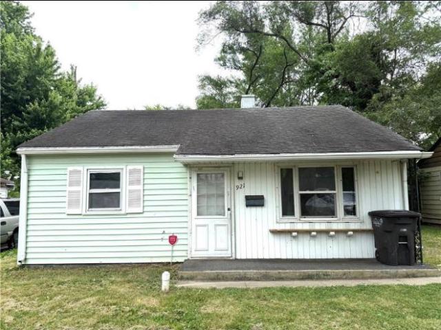 2 Br, 1 bath, Single Family 921 Giddings