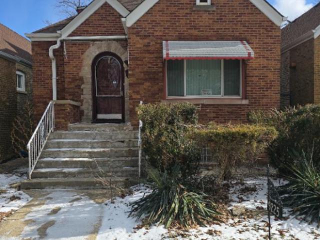 2 Br, 1 bath, Single Family 9225 S Marshfield Ave