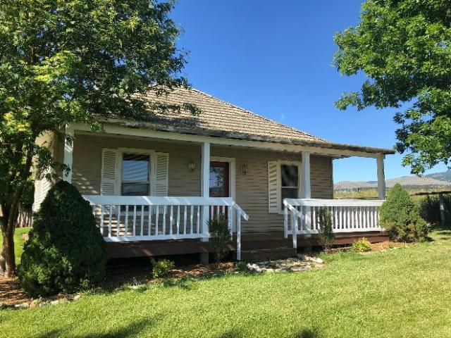2 Br, 1 bath, Single Family 922 Willow Creek Rd