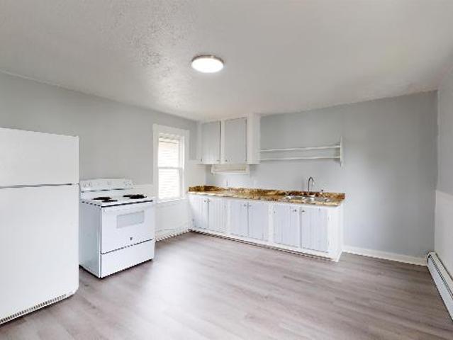 2 Br, 1 bath, Single Family 9 Riverbank Court