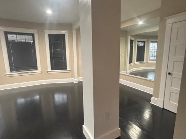 2 BR, 1 BA Apartment Cleveland Avenue, Unit 1, Bridgeport, CT 06606