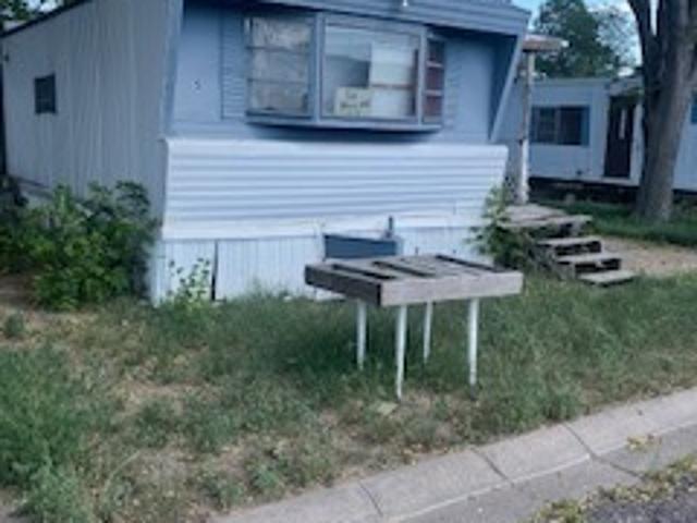 2 BR, 1 BA Apartment Dana Avenue 5, Chappell, NE 69129