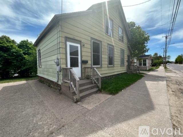 2 BR, 1 BA Apartment Hancock Street, Unit 320, Hancock, MI 49930