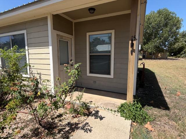 2 BR, 1 BA Apartment The Commons 1100 1200 W 16th St, Cameron, TX 76520