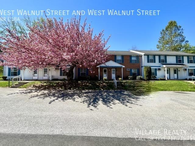 2 BR, 1 BA Apartment West Walnut Street, Yoe, PA 17313