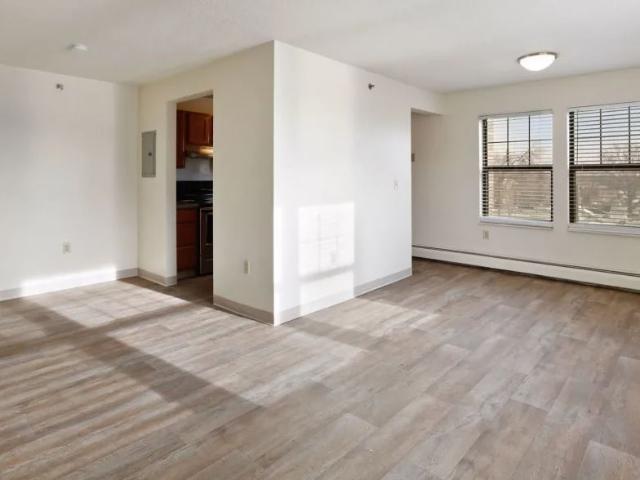 2 BR, 1 BA Apartment 1401 11th Avenue South Unit 426S, Minneapolis, MN 55404