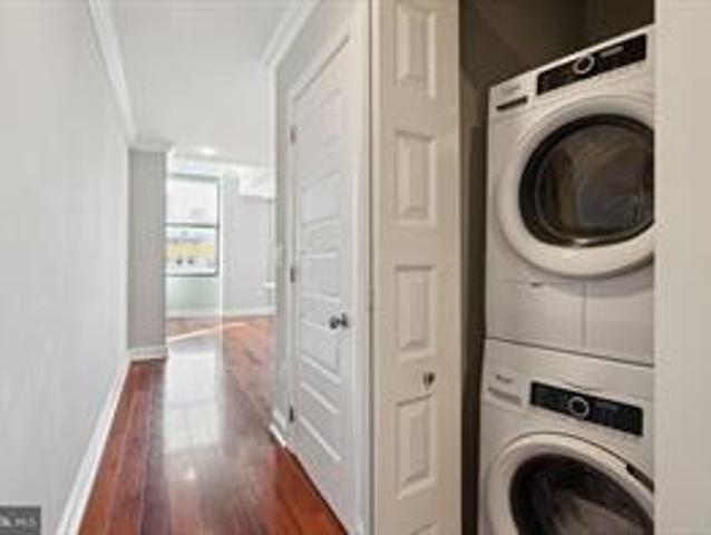 2 BR, 1 BA Apartment 1401 25 N 5th St, Philadelphia, PA 19122